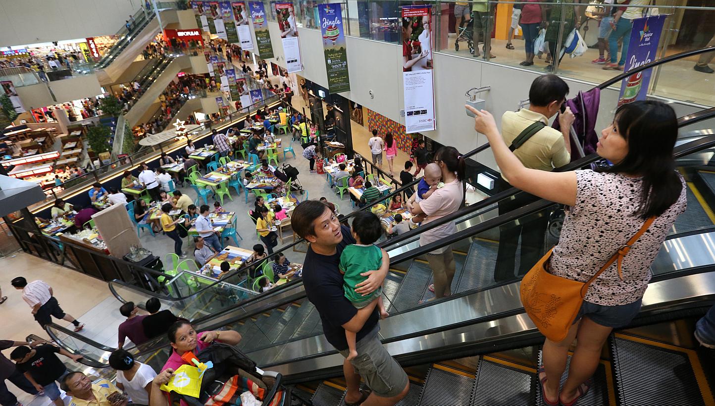 More shoppers here buy in-store than online: Survey | The Straits Times