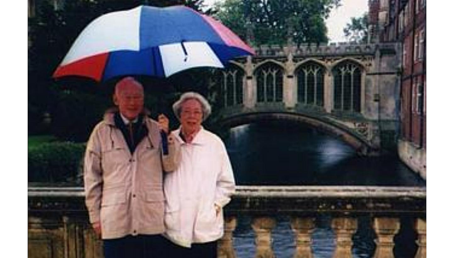 PM Lee shares old pictures of parents at Cambridge's Bridge of Sighs ...