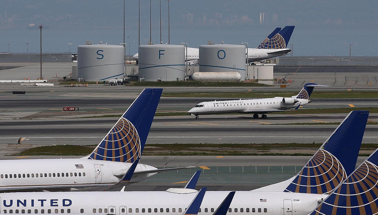 Crying baby gets Canadian singer kicked off flight | The Straits Times