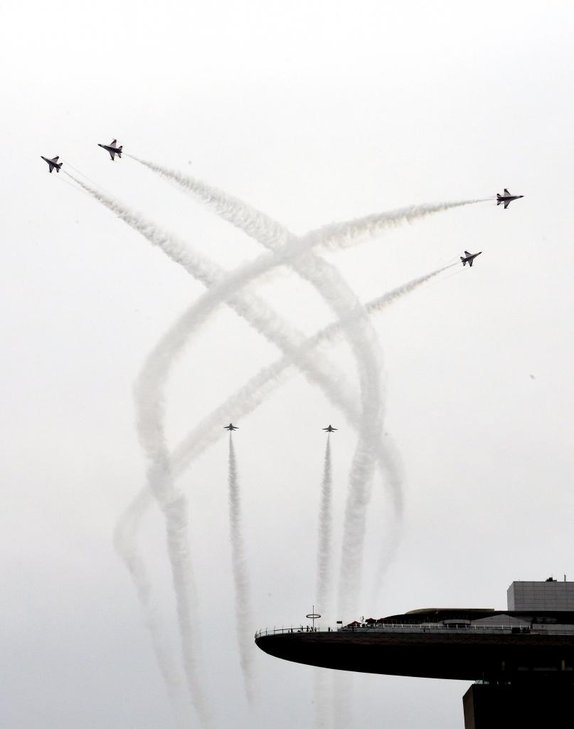 'Ballet in the sky' by 50 aircraft for NDP | The Straits Times