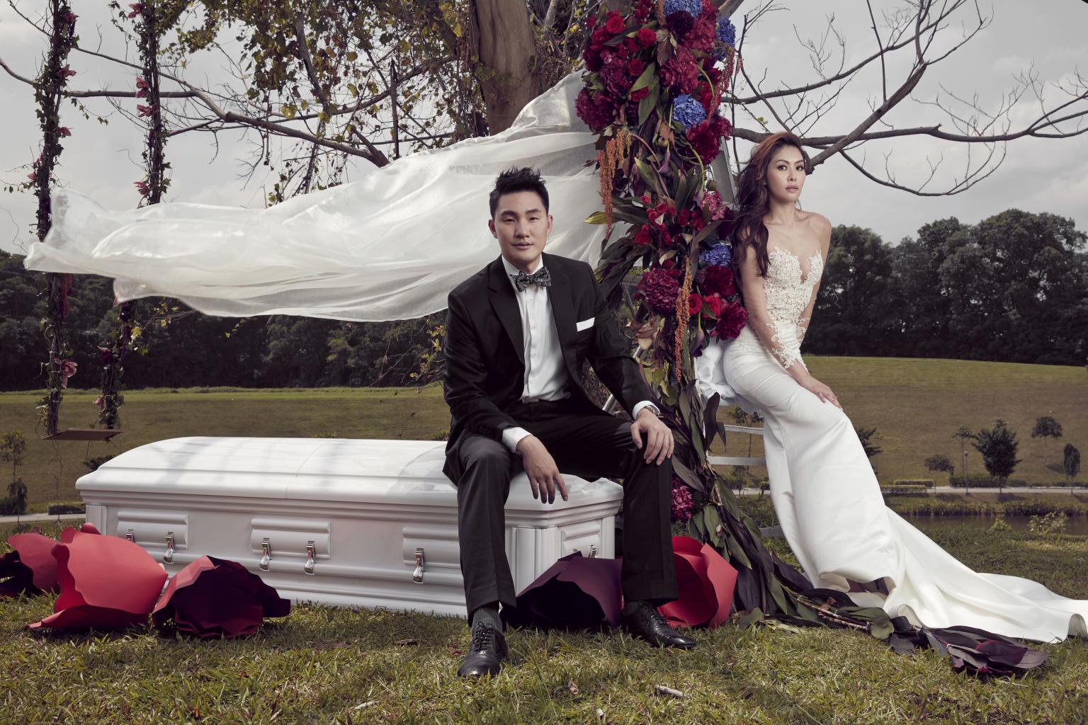 Undertaker couple take coffin-themed wedding photos | The Straits Times
