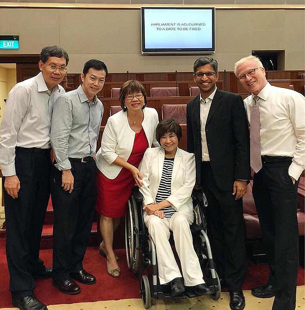 MPs across political divide thank Lui | The Straits Times