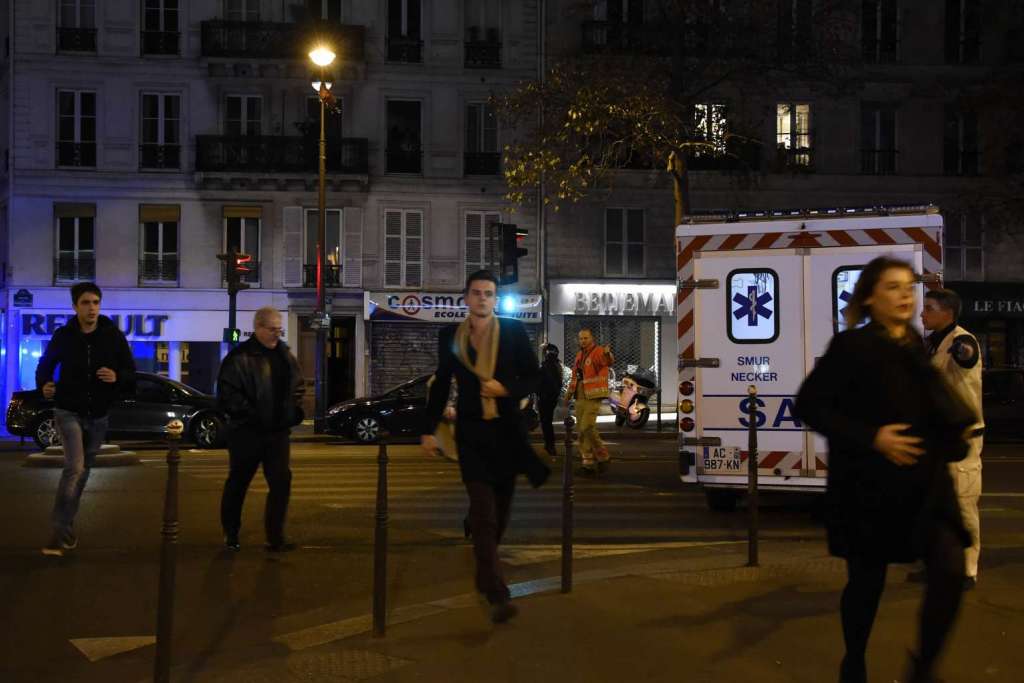 Paris attacks: 3 Singaporean students recount panic; SMU confirms all ...