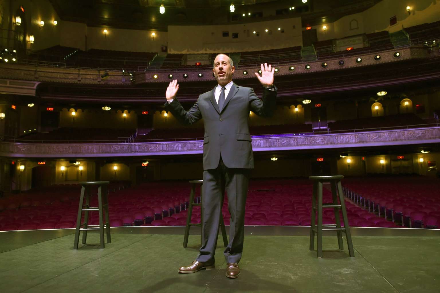 Jerry Seinfeld makes New York theatre home | The Straits Times