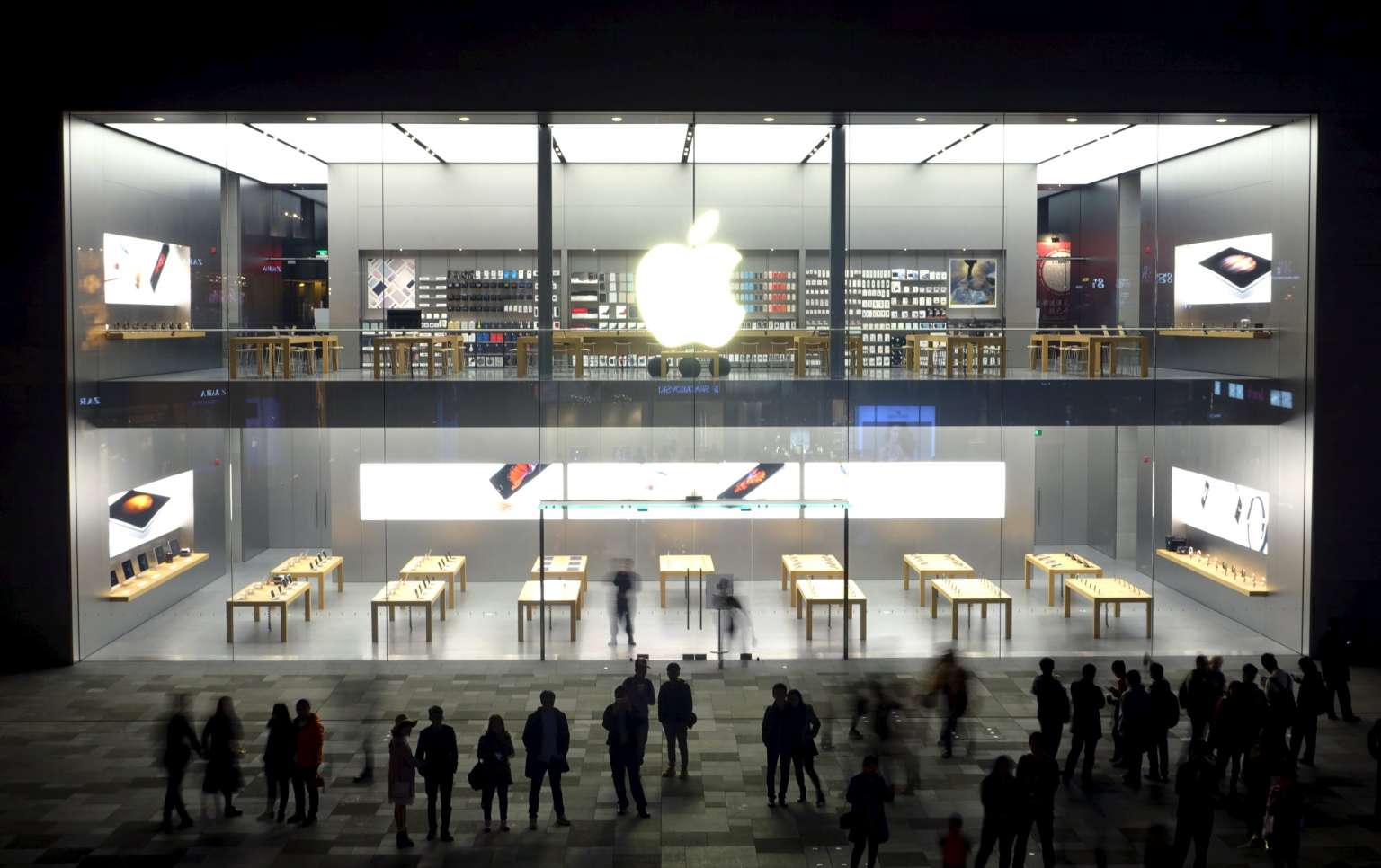 Apple insider becomes chief operating officer | The Straits Times