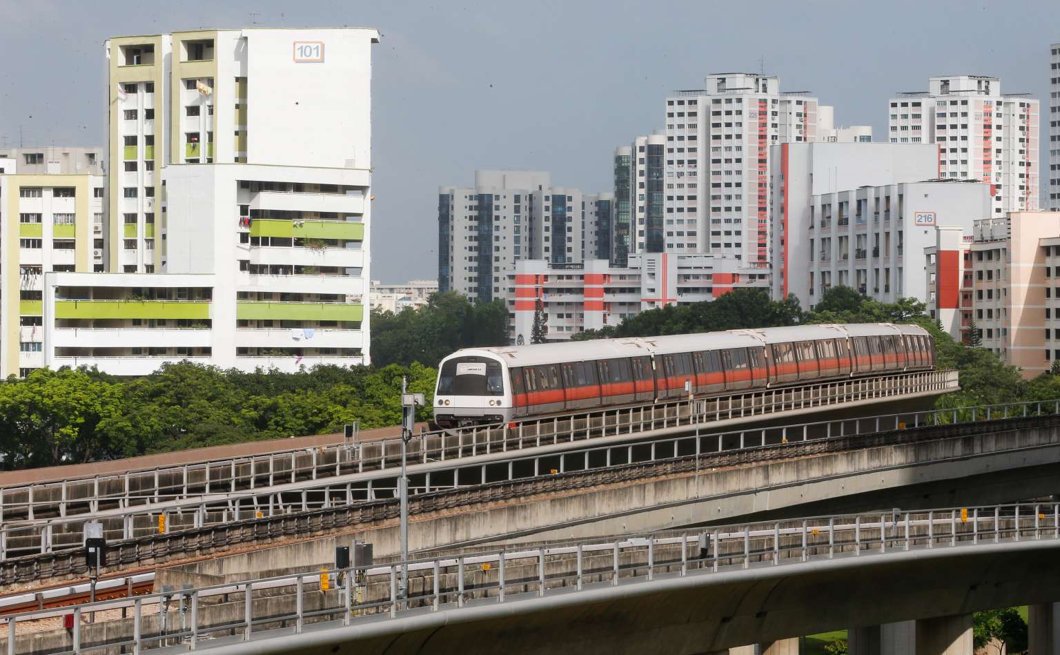 Track fault near Jurong East MRT station for second day in a row ...