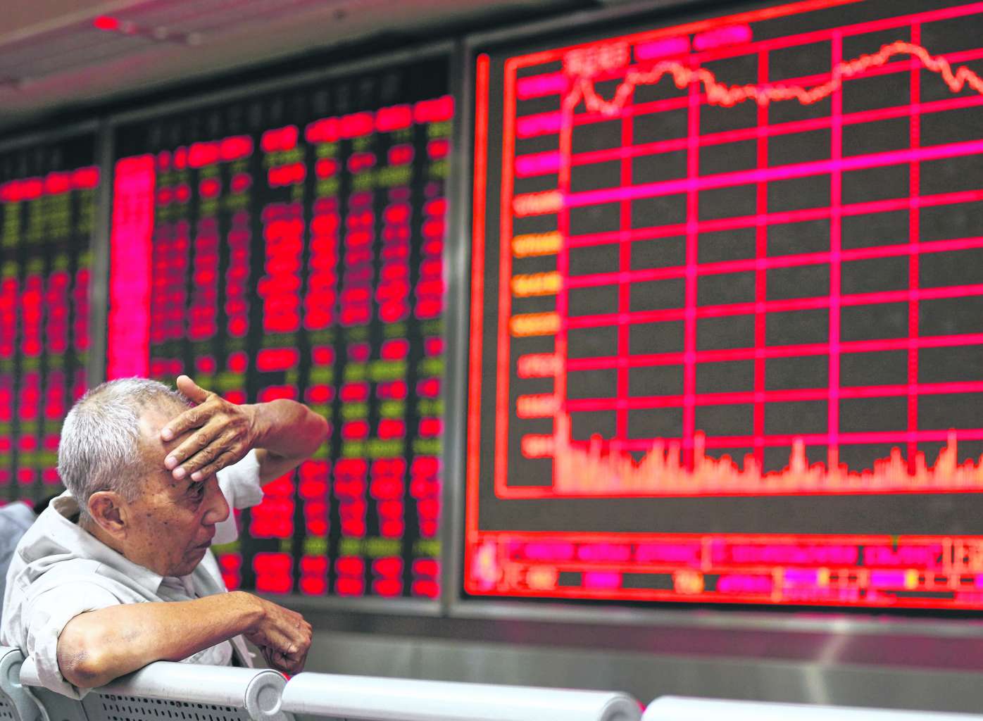 China stocks halted for 2nd time this week as latest yuan weakening ...