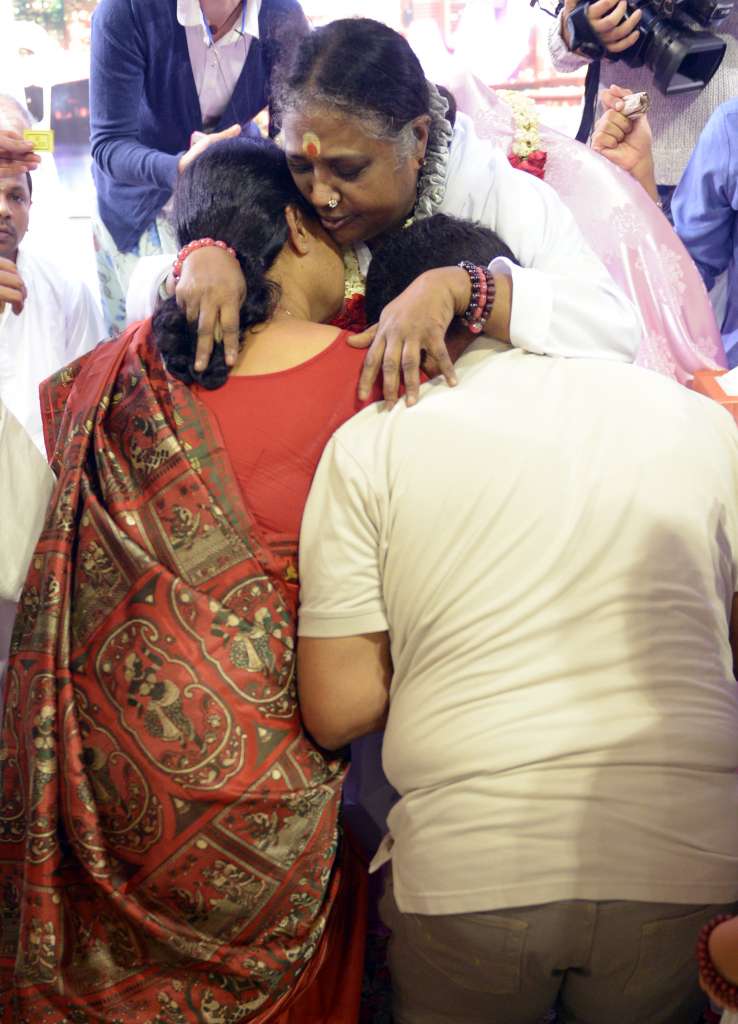 Jan 21 is National Hugging Day: Have you hugged someone? Here are some ...