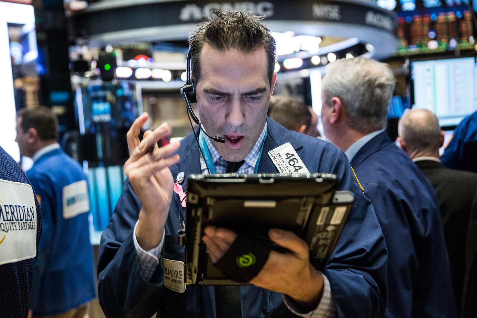 Dow rises 2% as oil prices, bank shares rally | The Straits Times