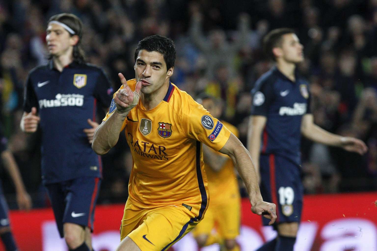 Football: Suarez double salvages Barca against 10-man Atletico | The ...