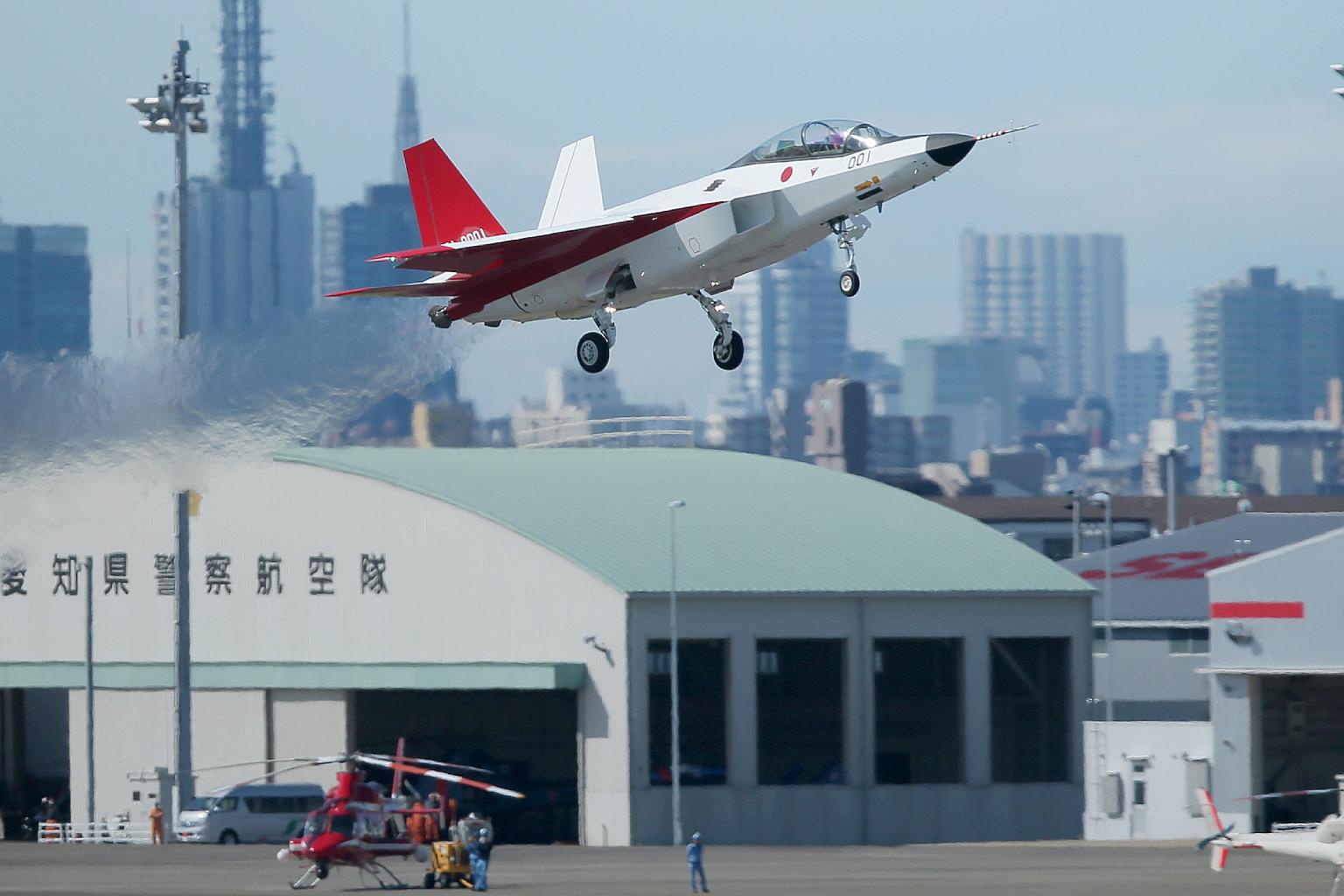 Japan stages successful test flight of first stealth fighter jet | The ...