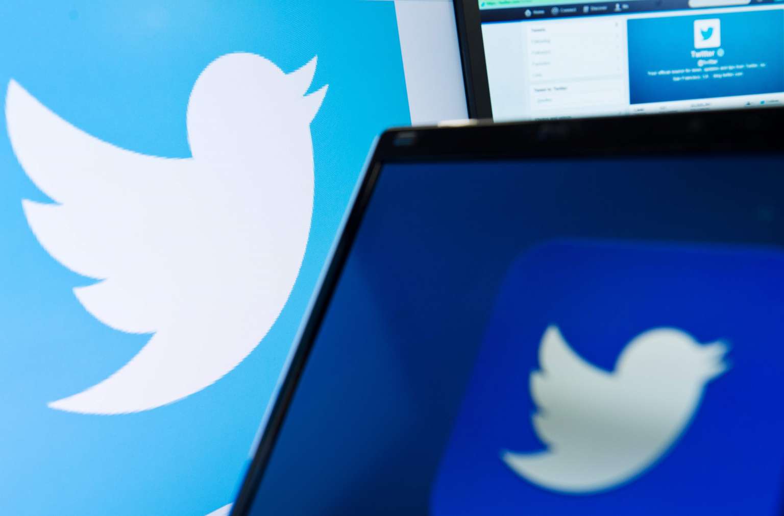 Twitter account claims to leak personal information of China's business ...