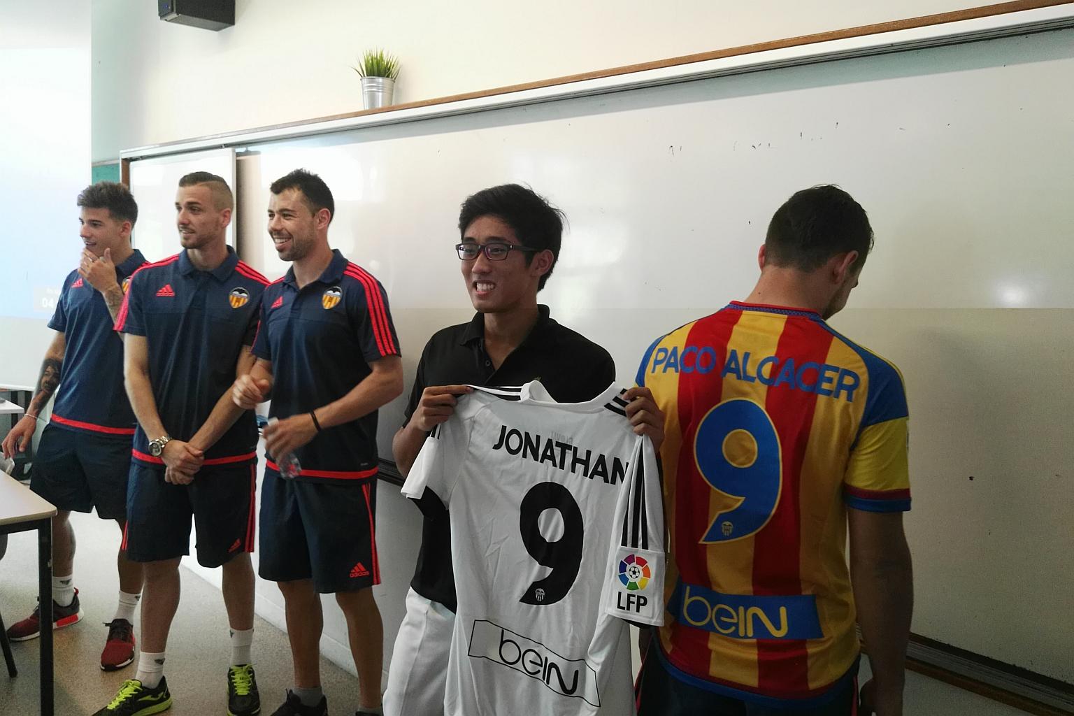 Football: Valencia players surprise Jonathan Chua, RI footballer who ...