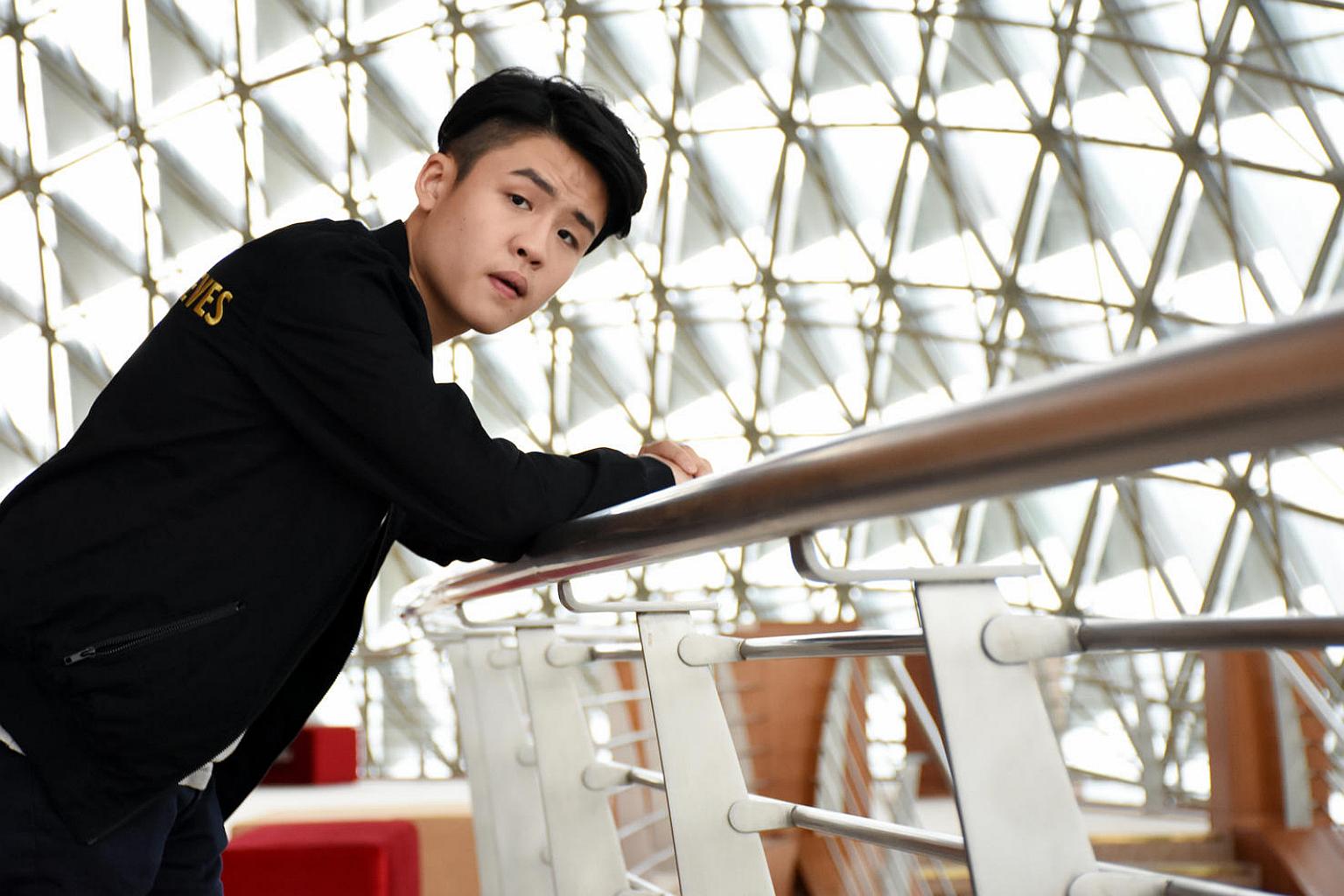 Homegrown singer Gentle Bones gets emotional at triumphant sold-out ...