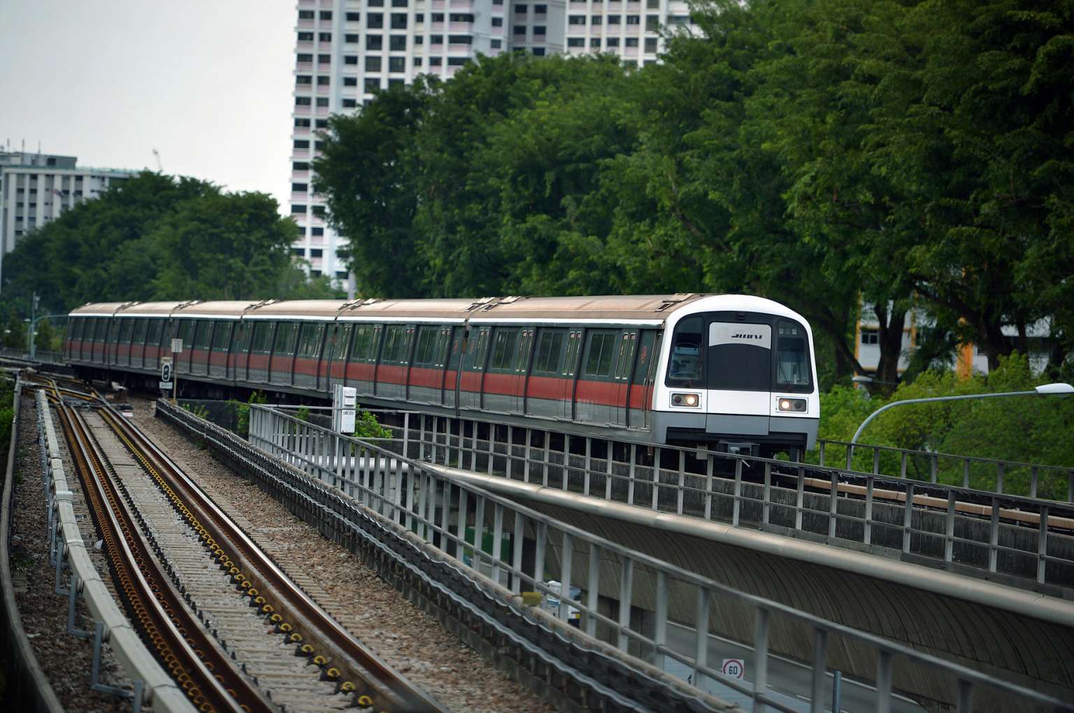 Train service on North-South Line resumes: SMRT | The Straits Times