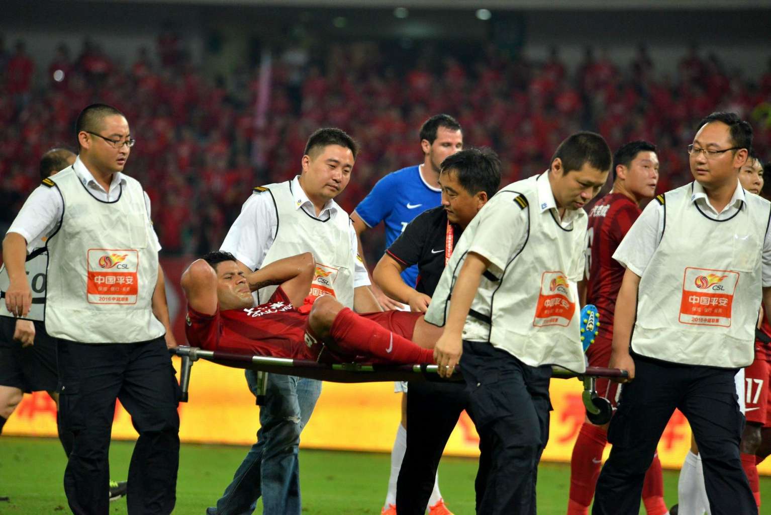 Football: Hulk scores, then gets injured in incredible China debut ...