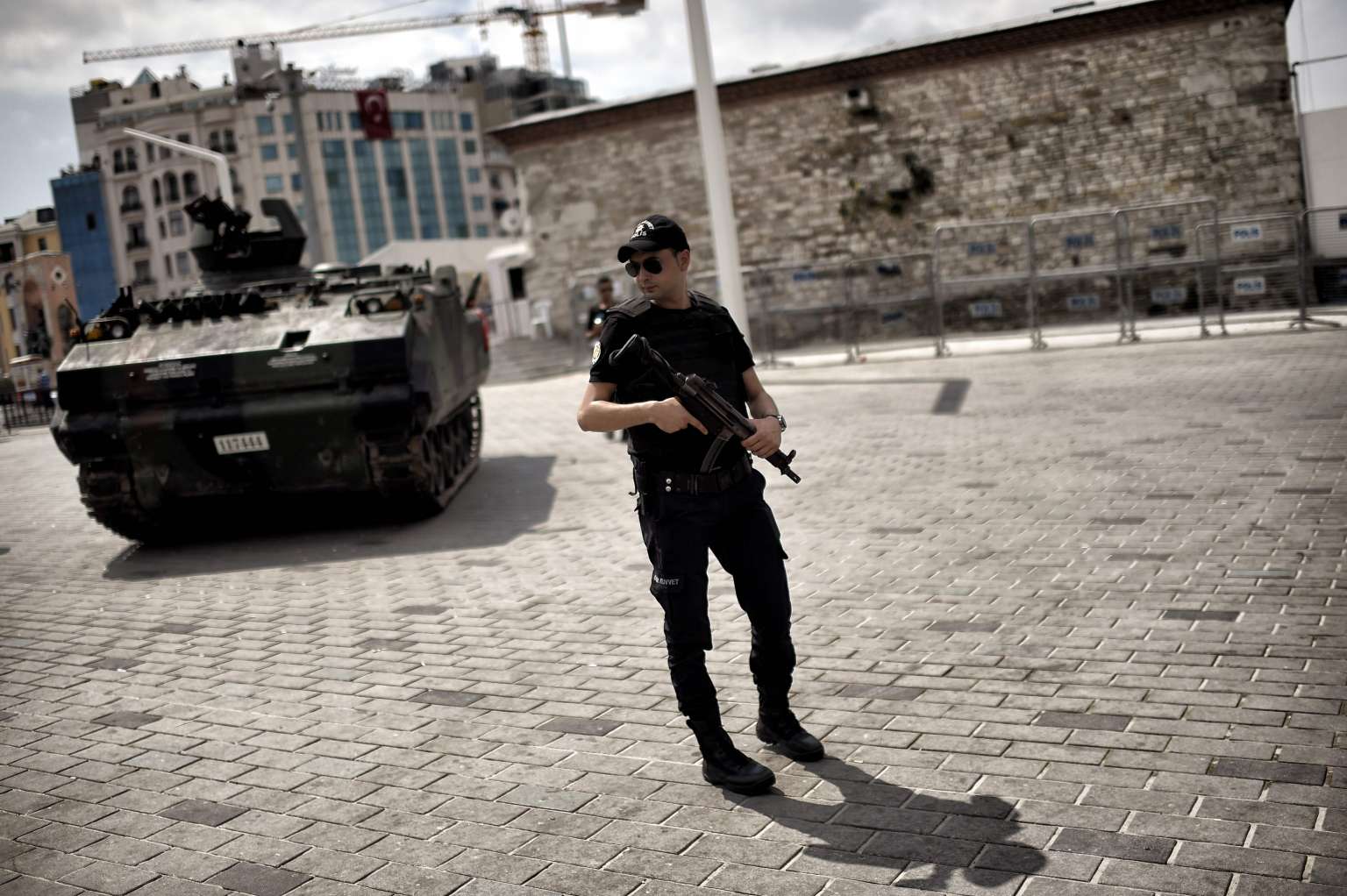 Turkey widens purges to police after coup bid, Europe warns on rule of ...
