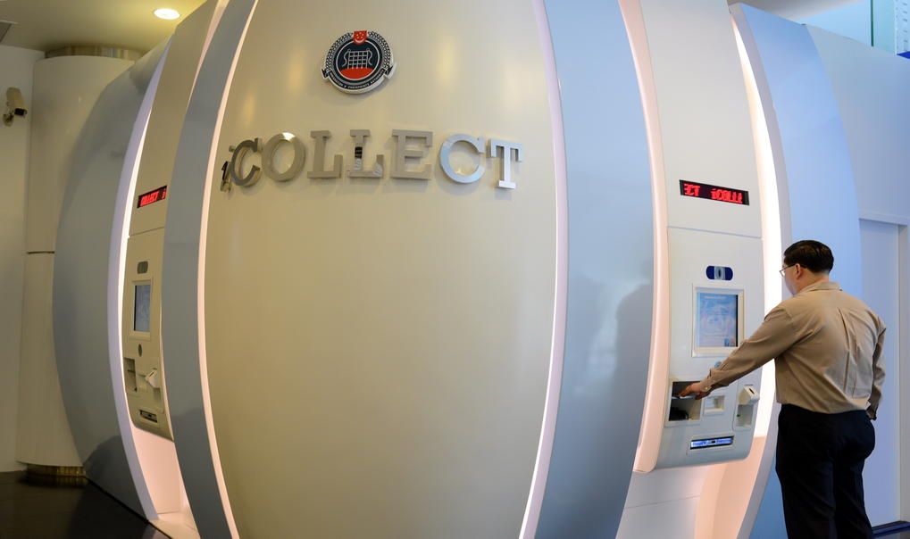 Got year-end travel plans? ICA reminds Singaporeans to apply early for ...