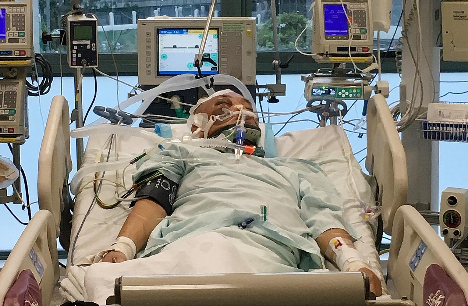64-year-old in coma after MRT escalator fall | The Straits Times