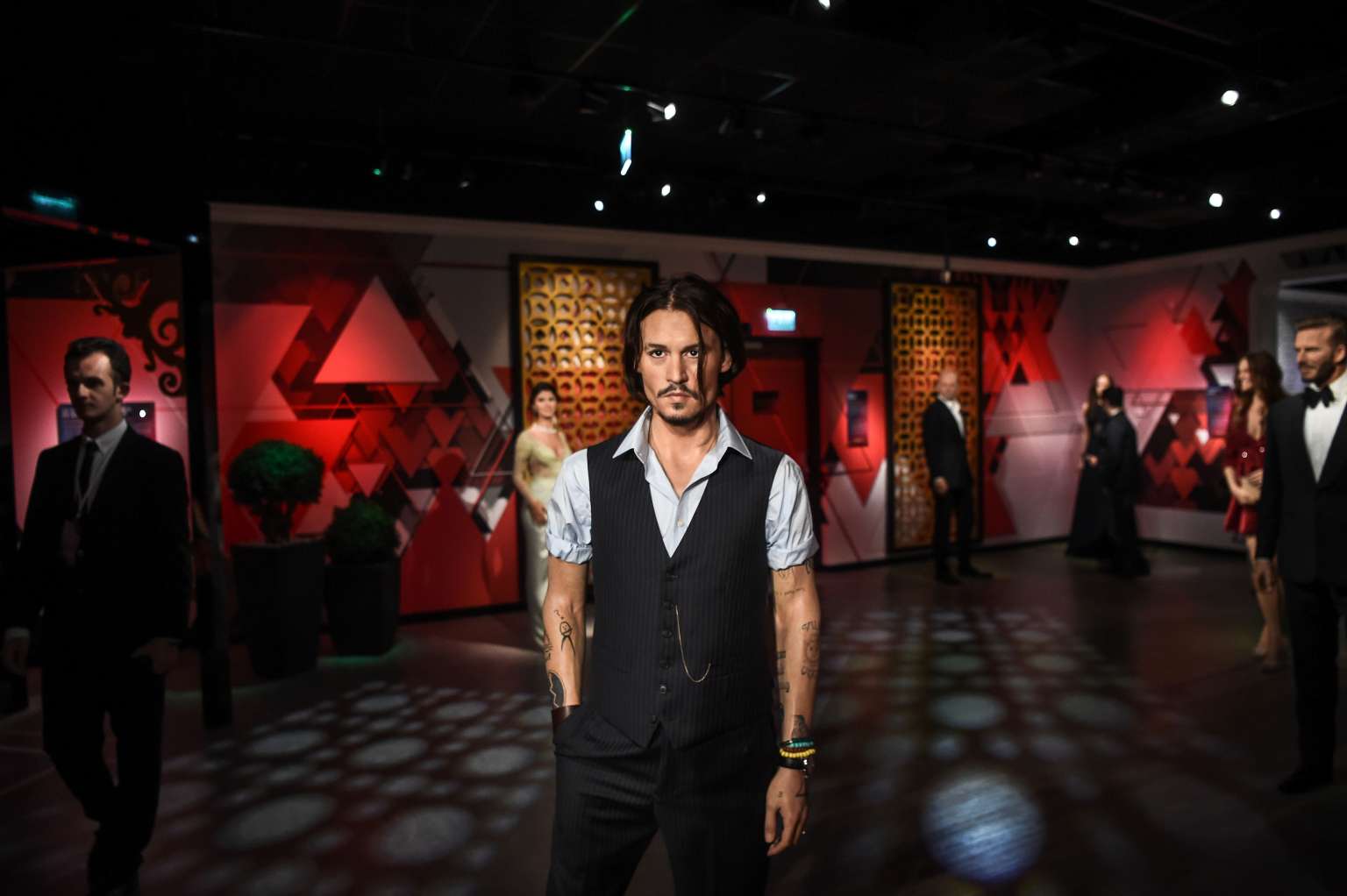 Turkish heroes meet global celebrities at Istanbul Madame Tussauds ...