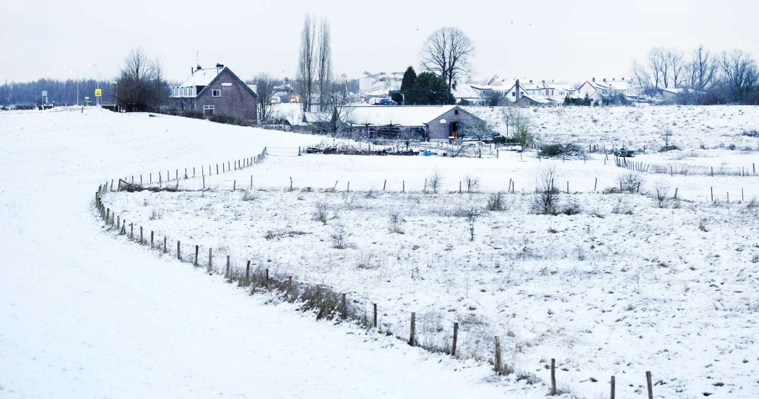 Winter storm batters Europe, killing 2 | The Straits Times