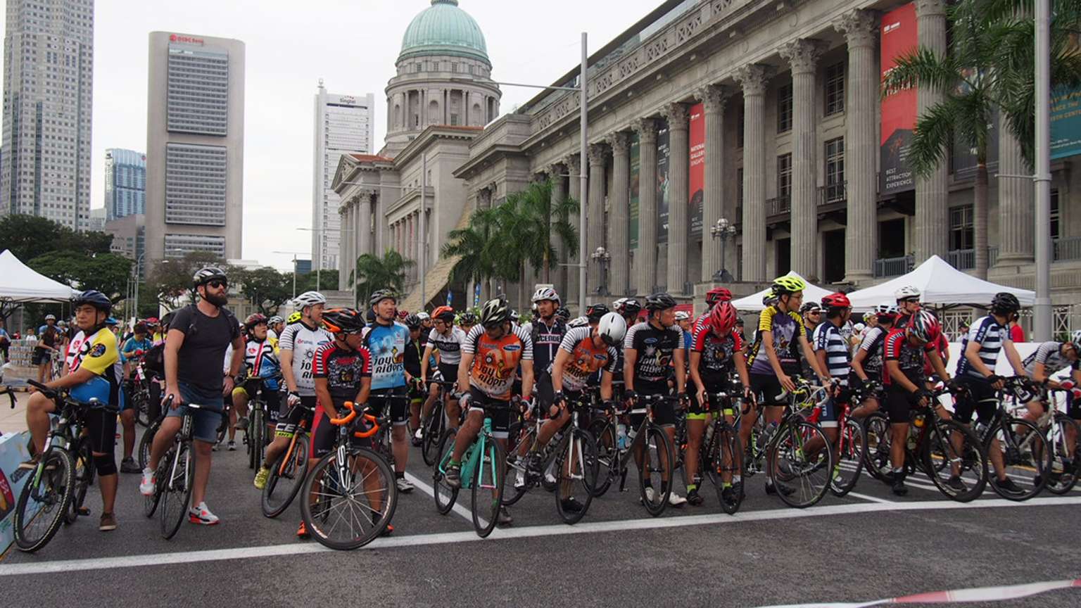 Cyclist carnival on car-free Sunday | The Straits Times