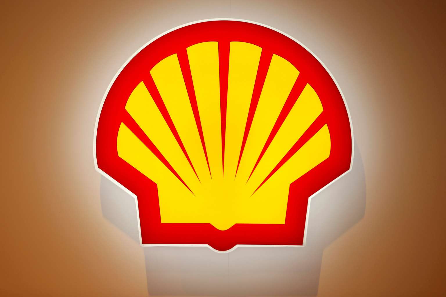 Shell cuts debt with US$7.25 billion sale of Canada oil sands | The ...