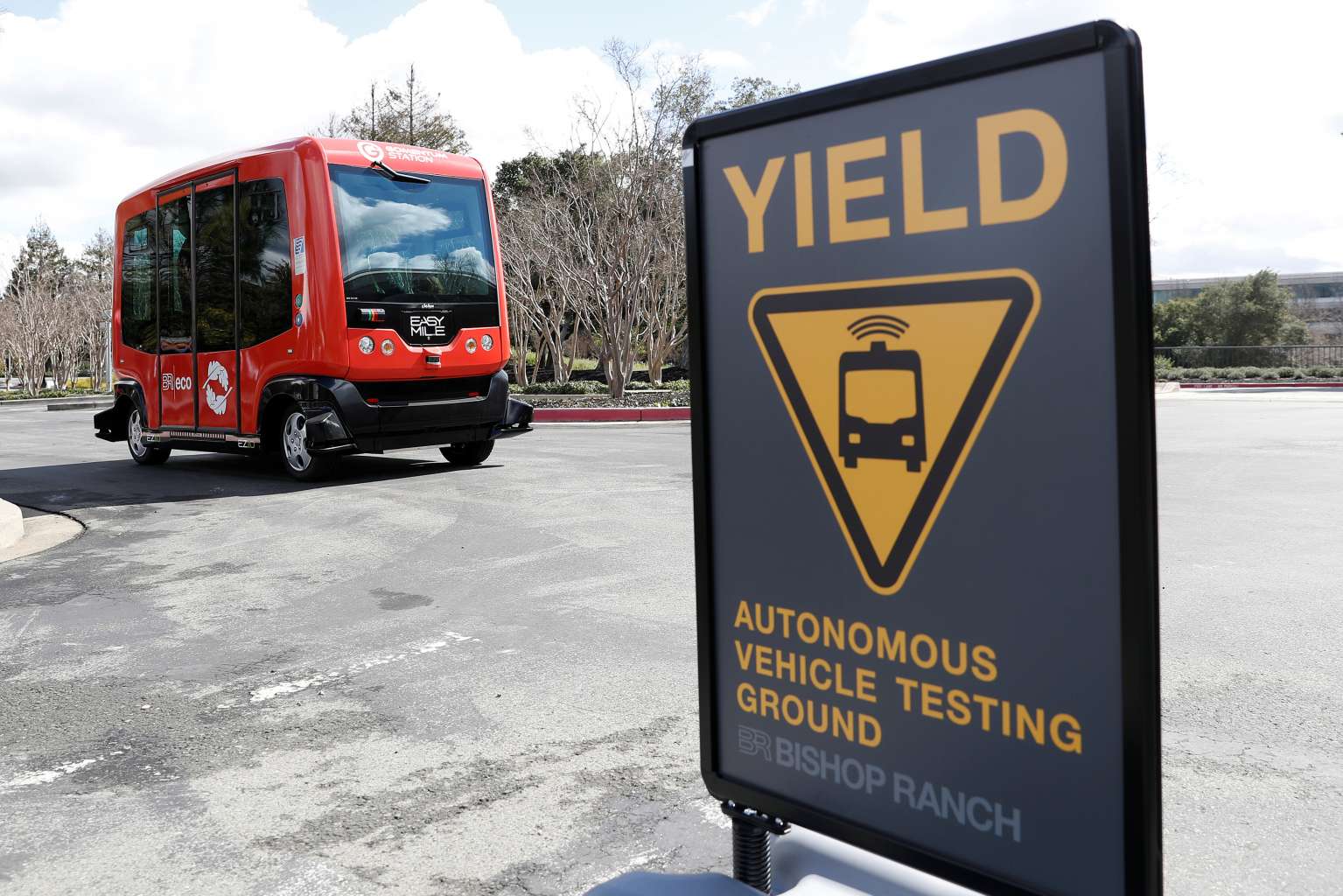 California gives green light to self-driving car tests | The Straits Times