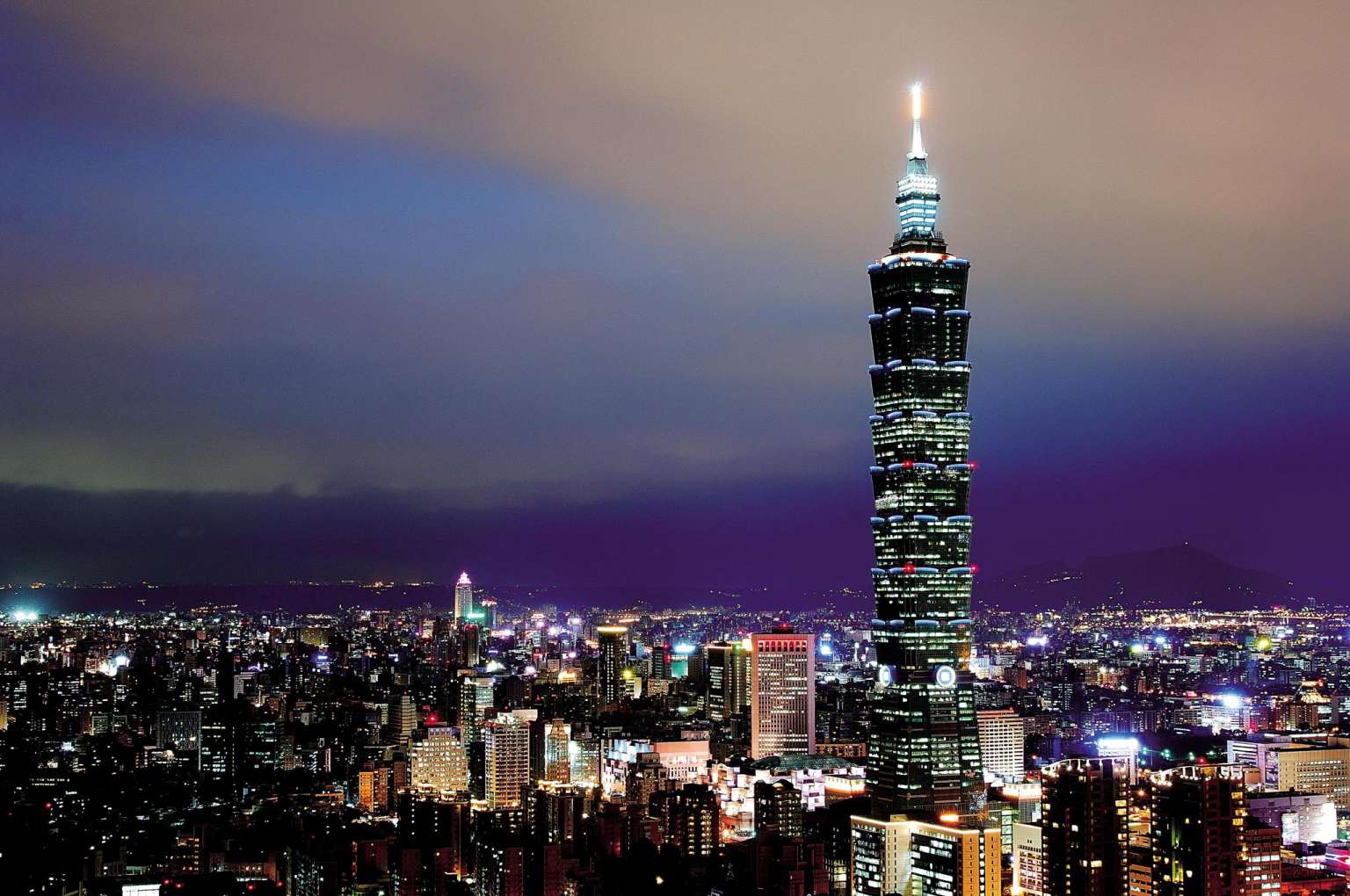 Australians win race to 91st floor of Taiwan's Taipei 101 skyscraper ...