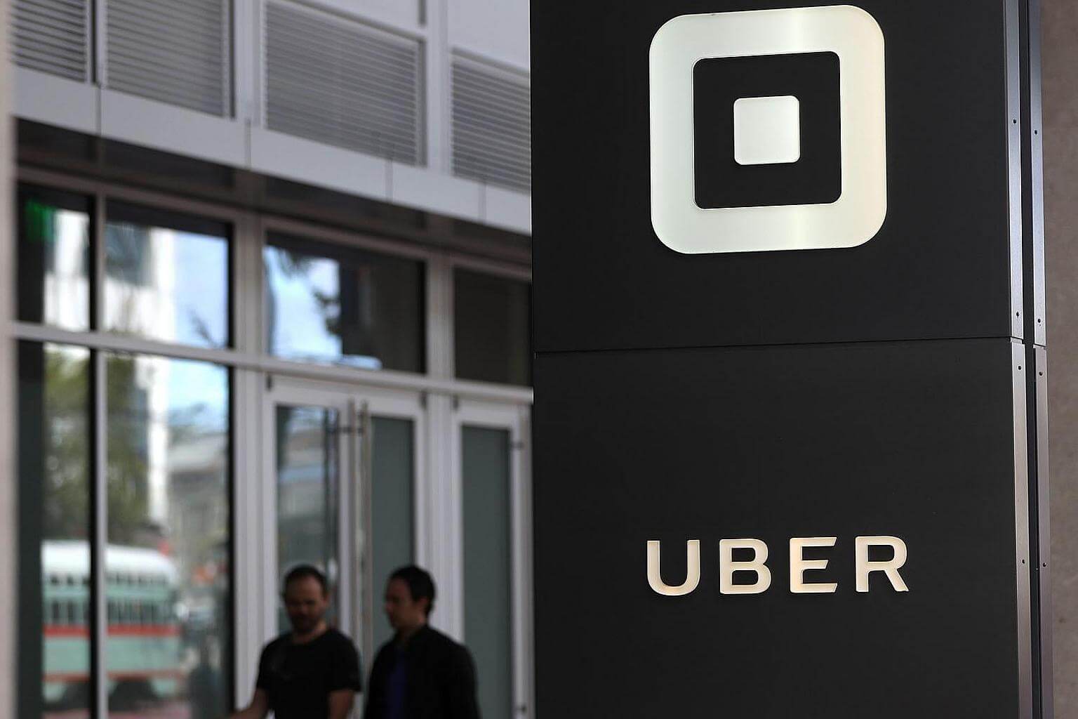 Uber posts US$708 million loss as finance head leaves | The Straits Times