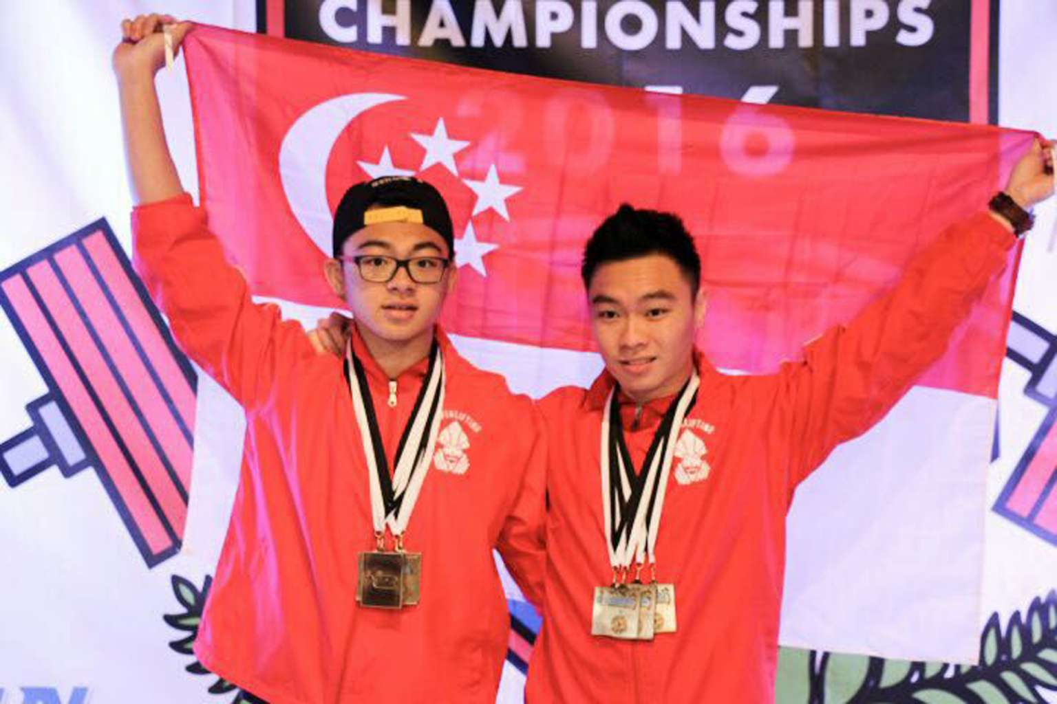 Lifting: Singapore teen Matthew Yap tops world squat record at World ...