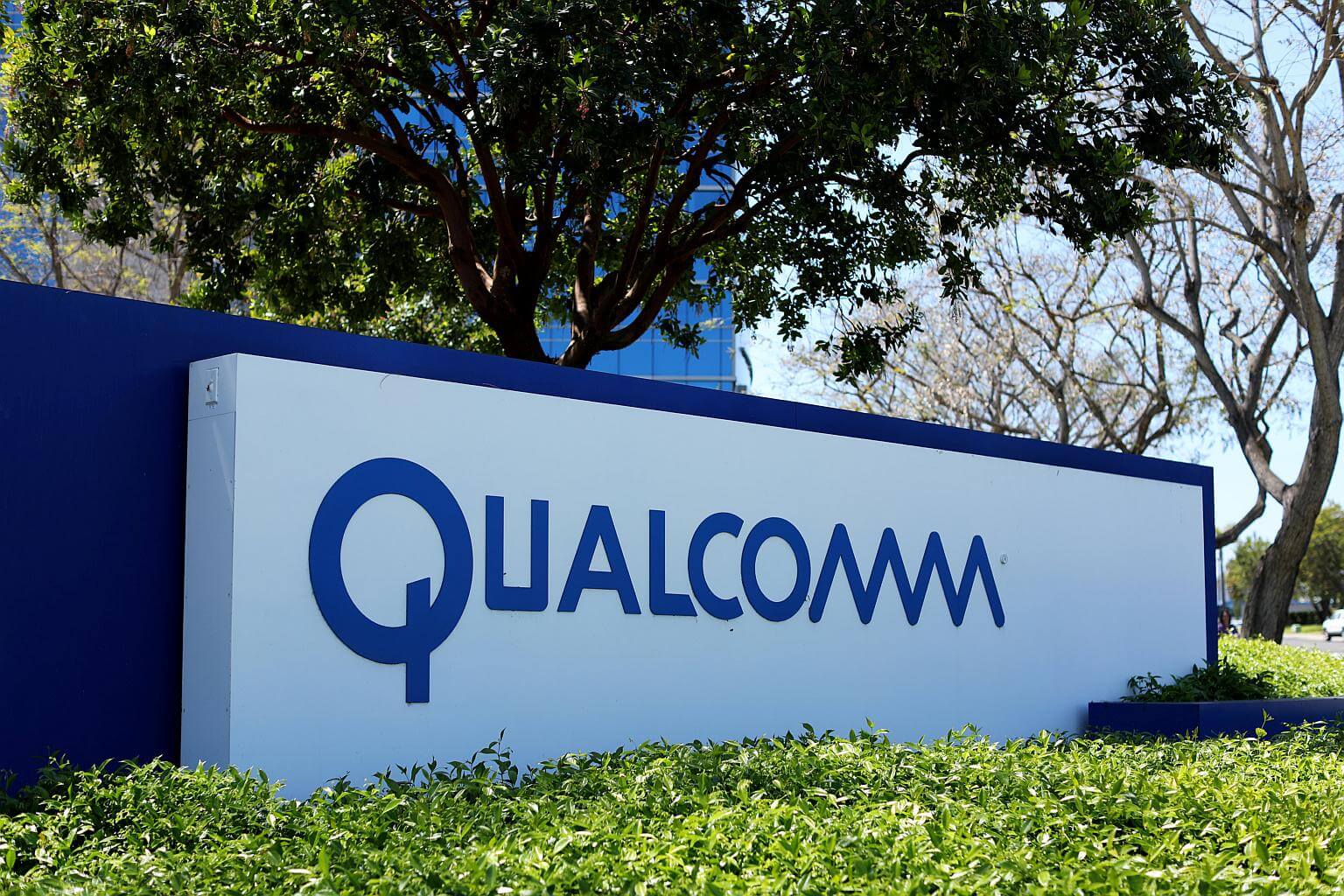 Broadcom offers US$103b for Qualcomm, sets up takeover battle | The ...