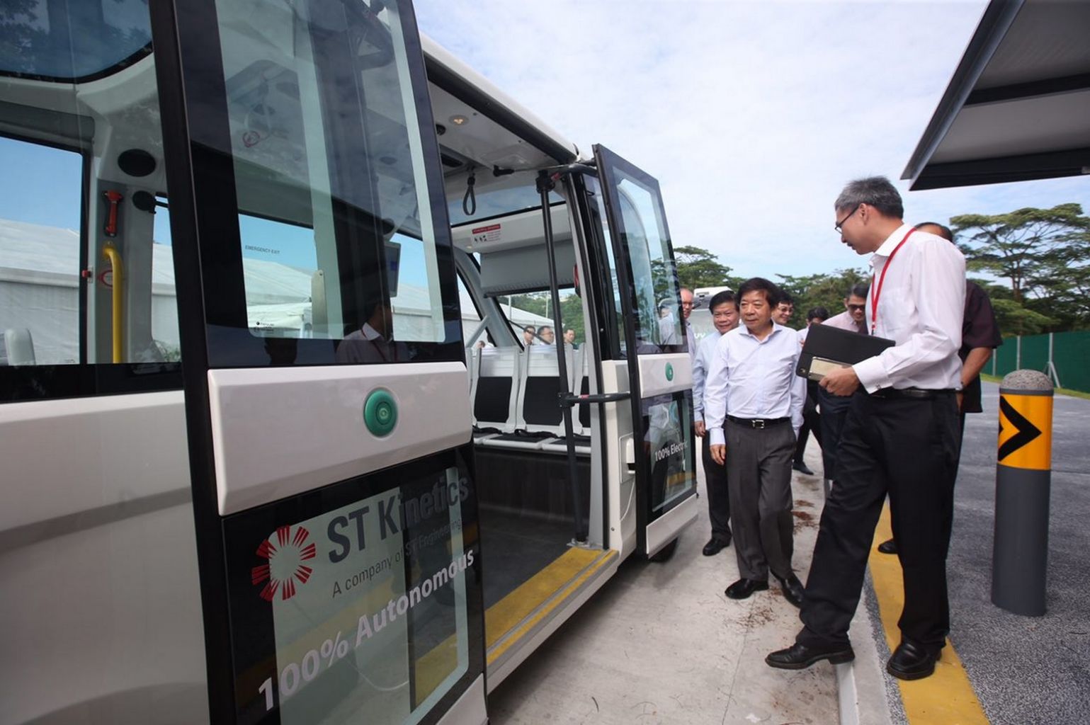 Driverless bus rides for commuters at three new towns from 2022 | The ...