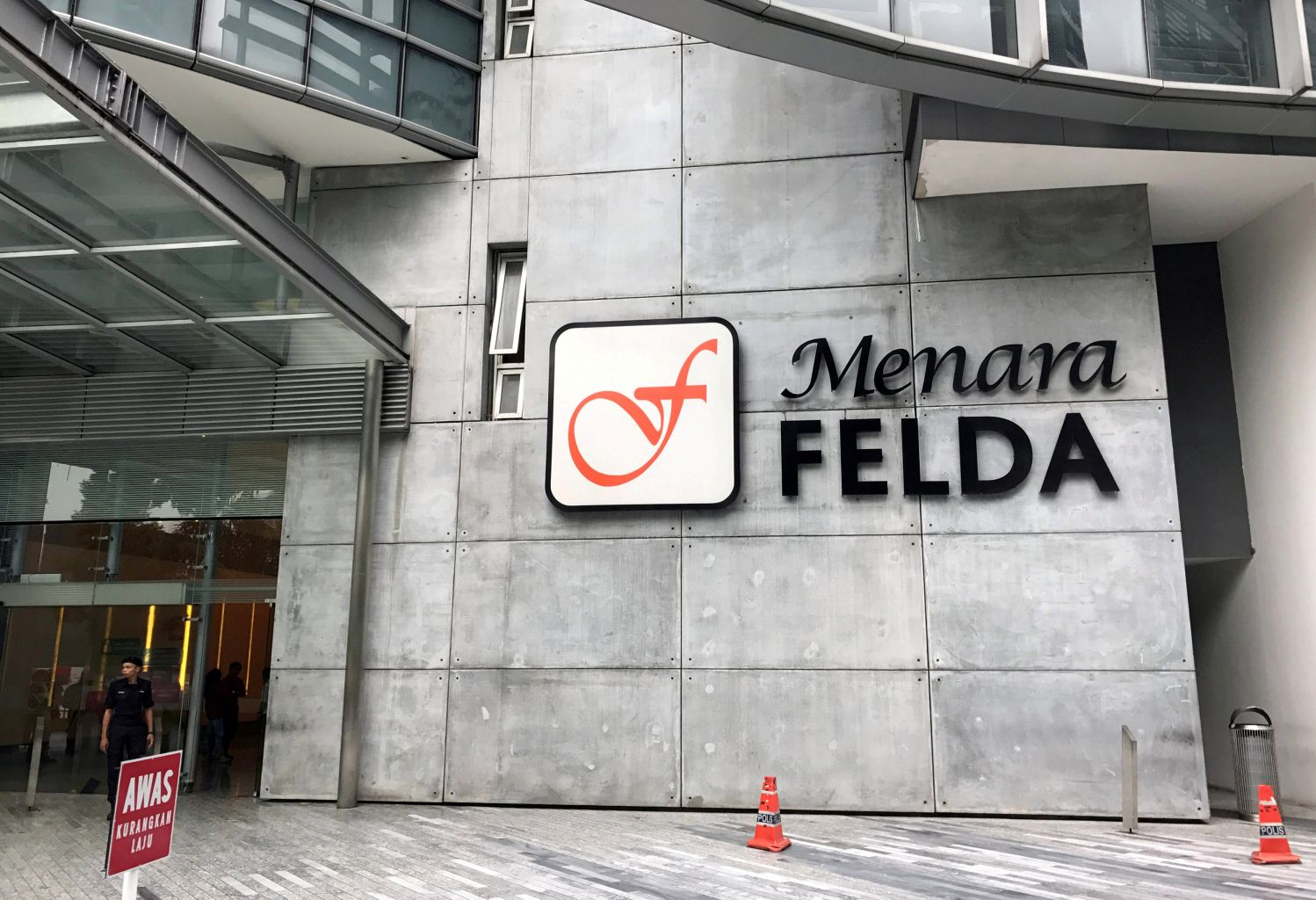 Felda gets KL land back, probe into 'dubious deal' continues | The ...