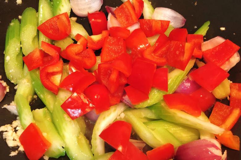 Yam ring basket adds colour to your festive feast | The Straits Times