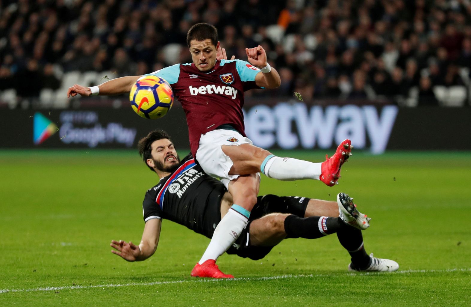 Football: West Ham fight back to draw 1-1 with Palace | The Straits Times