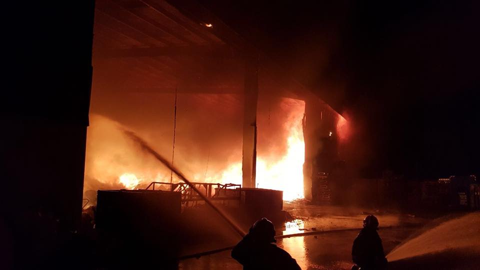 Warehouse blaze in Kranji put out after 8 hours; about 70 firefighters ...