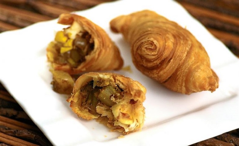 Chef Amy Beh shares three recipes for curry puffs | The Straits Times
