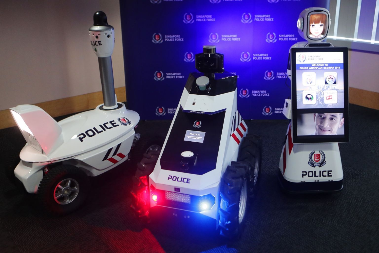 Souped-up smartphones, robots to help police fight crime more ...