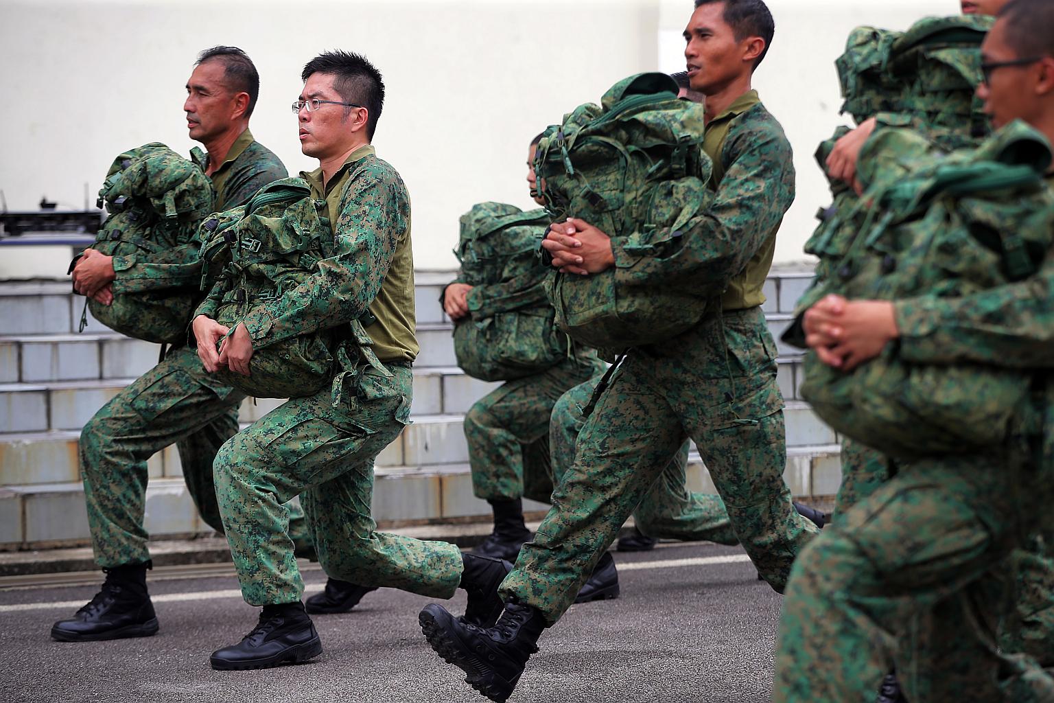 Army combat soldiers get new hybrid uniforms that cool faster | The ...