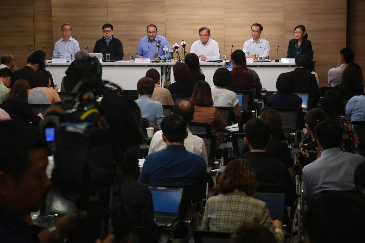 Personal info of 1.5m SingHealth patients, including PM Lee, stolen in ...