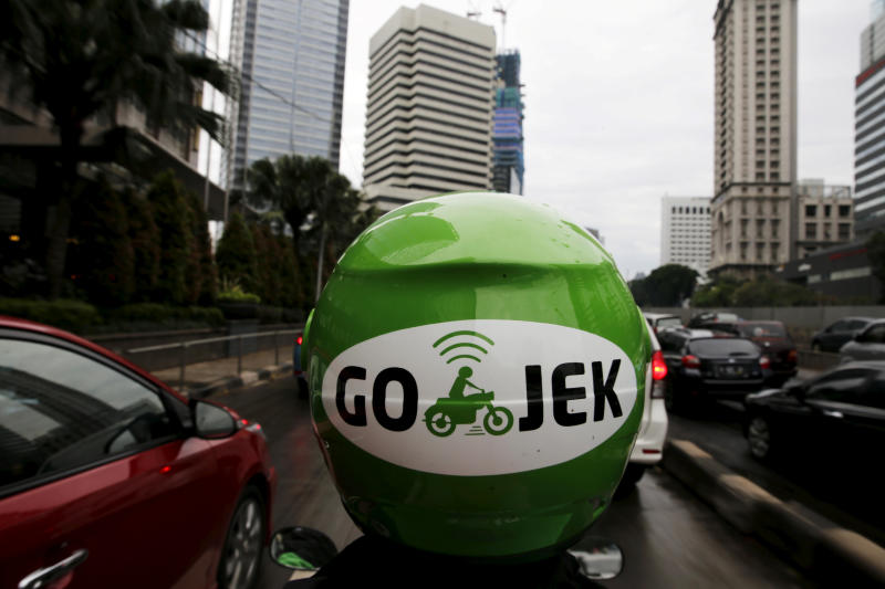Go-Jek hopes to have 'hundreds of employees' in Singapore, watching ...