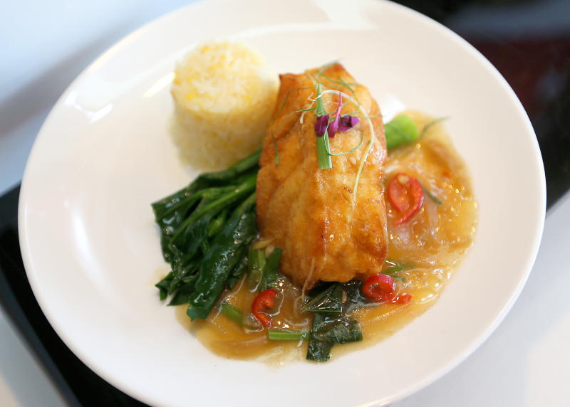 New in-flight meals take taste of Singapore to the skies | The Straits ...