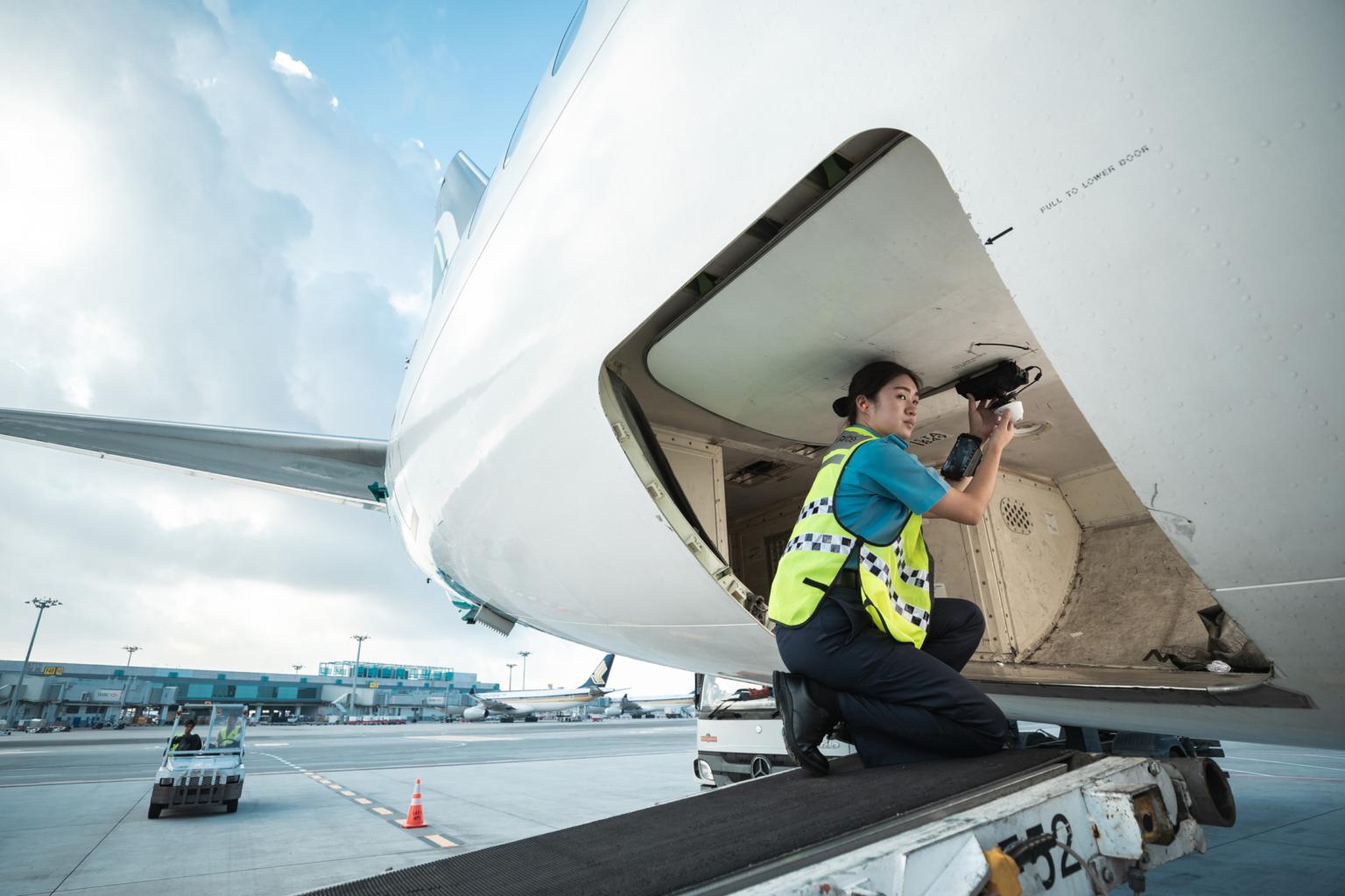 Body cameras, mobile devices for Sats Security officers at Changi ...