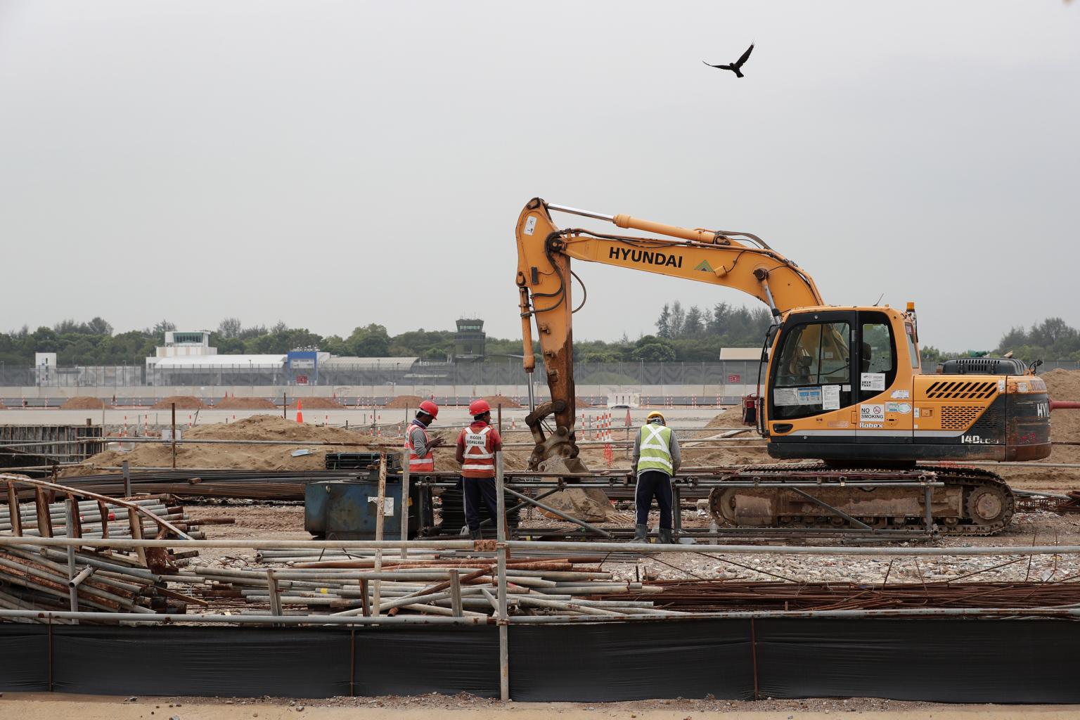About 20,000 workers expected at Changi East after T5 construction ...