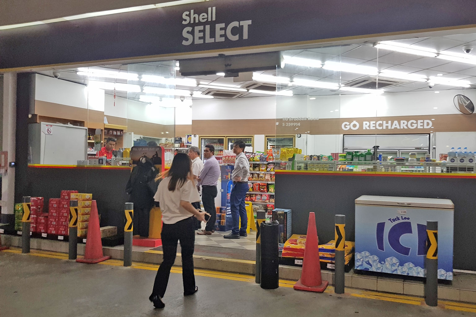 Sinopec gets ready to open its first Singapore fuel station in Yishun ...