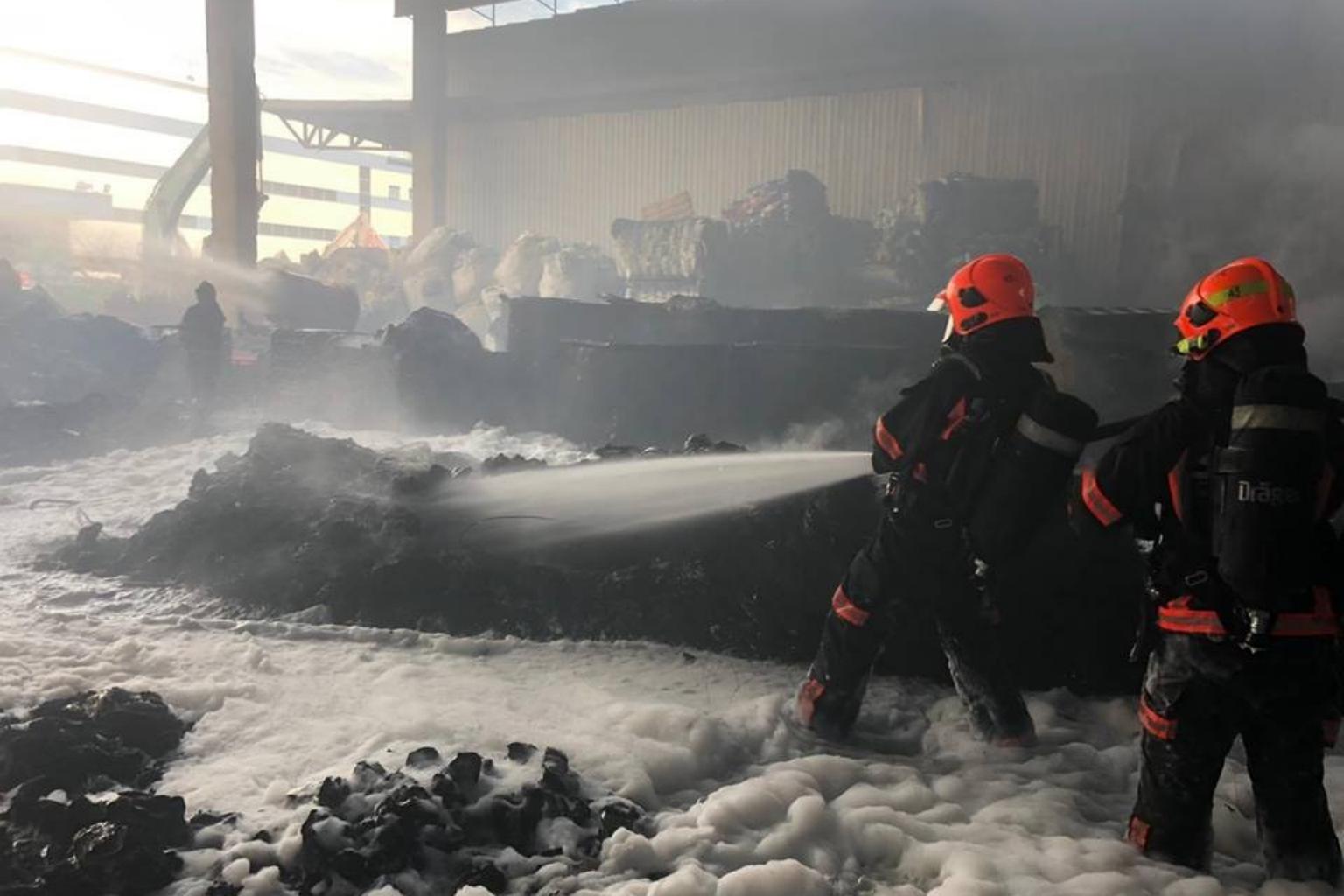 Fire breaks out at Tuas View Circuit waste recycling company, roads ...