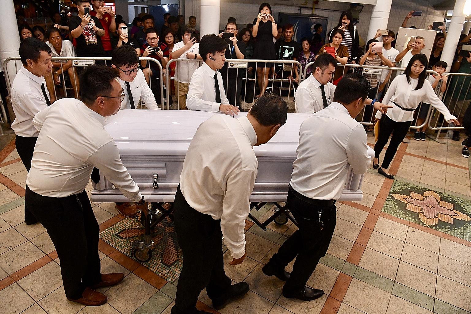 Hundreds turn up at wake for actor Aloysius Pang | The Straits Times