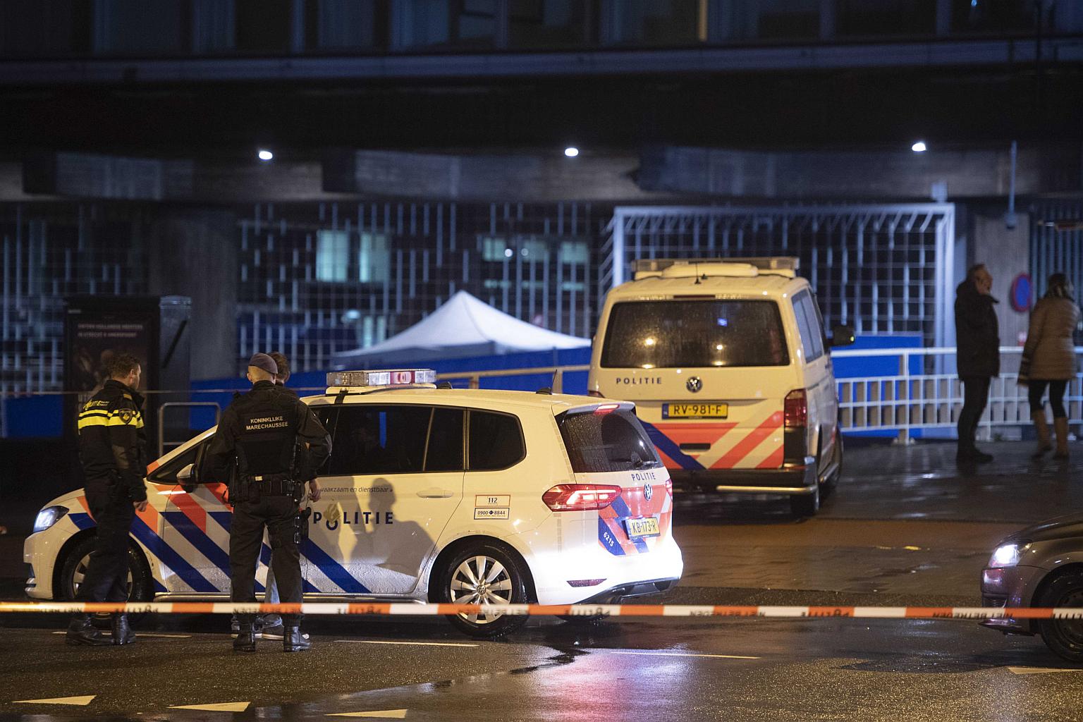Dutch police shoot and kill gunman near central bank | The Straits Times
