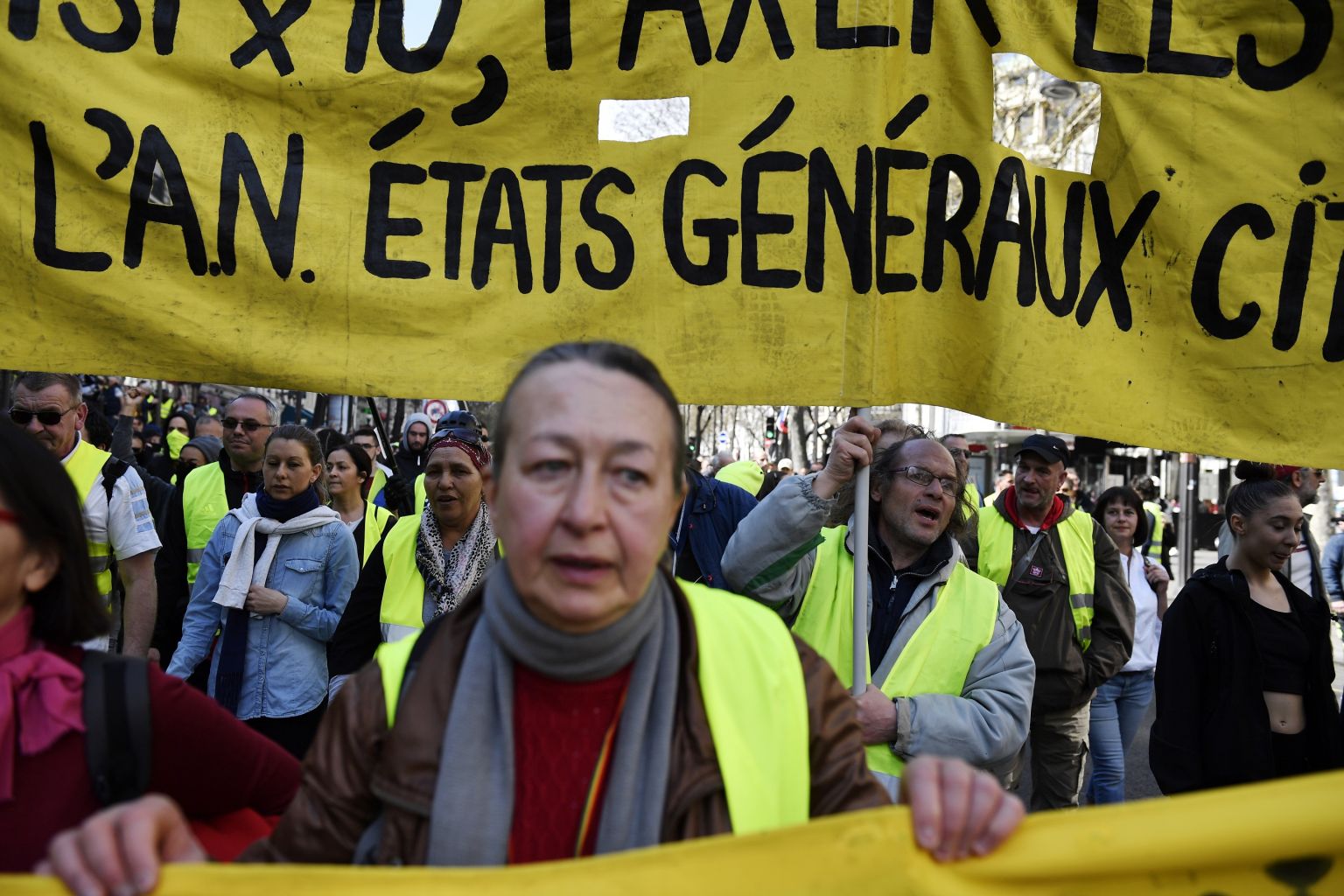 French 'yellow vests' stage 20th day of protests | The Straits Times